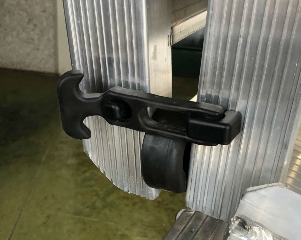 Triton 11245 Rubber Draw Latch for Bi-Fold Ramp Gate | Hanna Trailer Supply